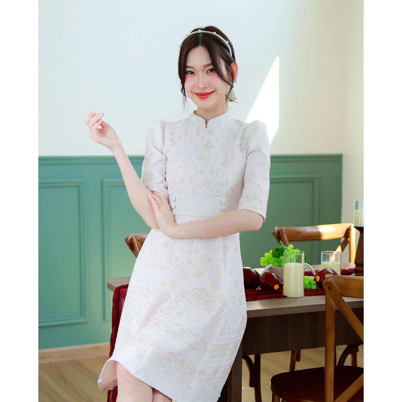 kudapy เดรสผ้าทออัดกาว ลายไทยละเอียดคอจีนสุภาพ แขนยาว 3 ส่วนทรงเอ ...